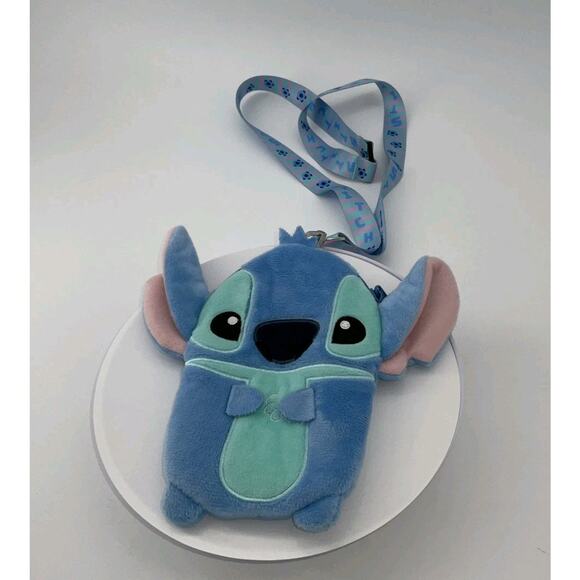 Disney | Bags | Disney Lilo Stitch Lanyard Id Key Ticket Pass Holder ...